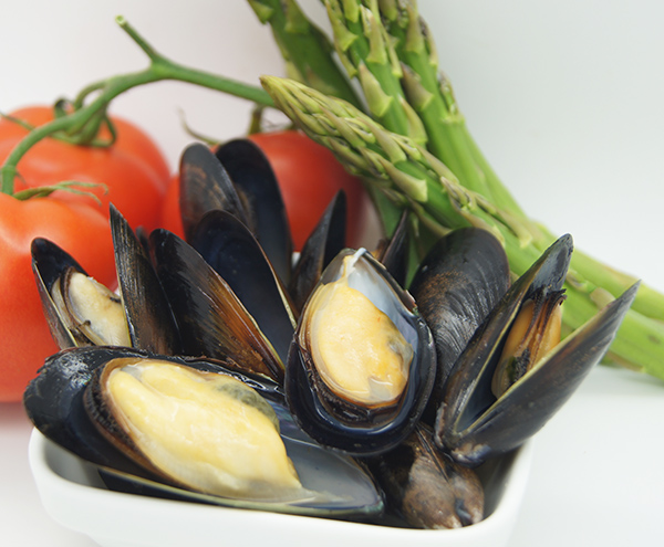 Mussels-pre-ckd-shot-black-1 - Aussie Seafood House